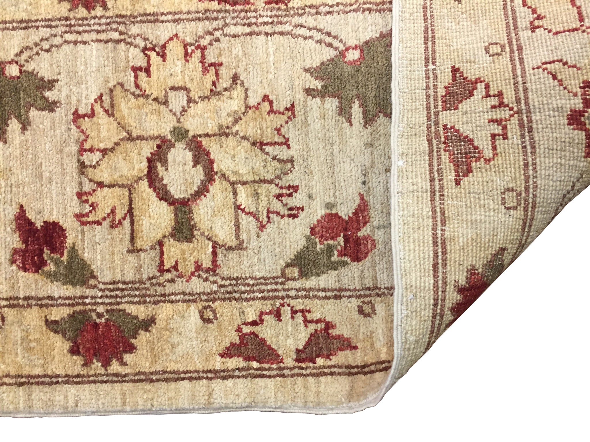 Natural Wool Rugs: Handcrafted Elegance with Undyed Fibers